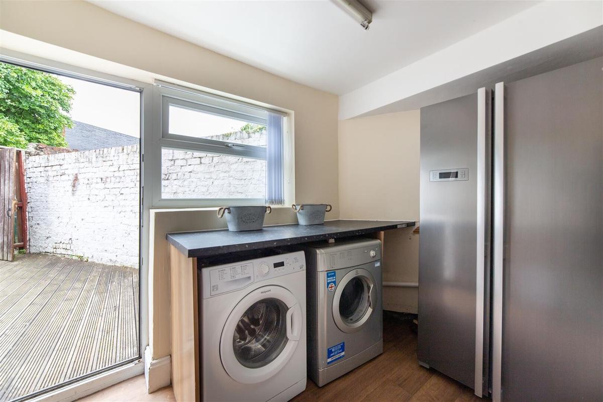 5 bedroom house for rent Portland Road Newcastle, NE2 1DJ | UniHomes