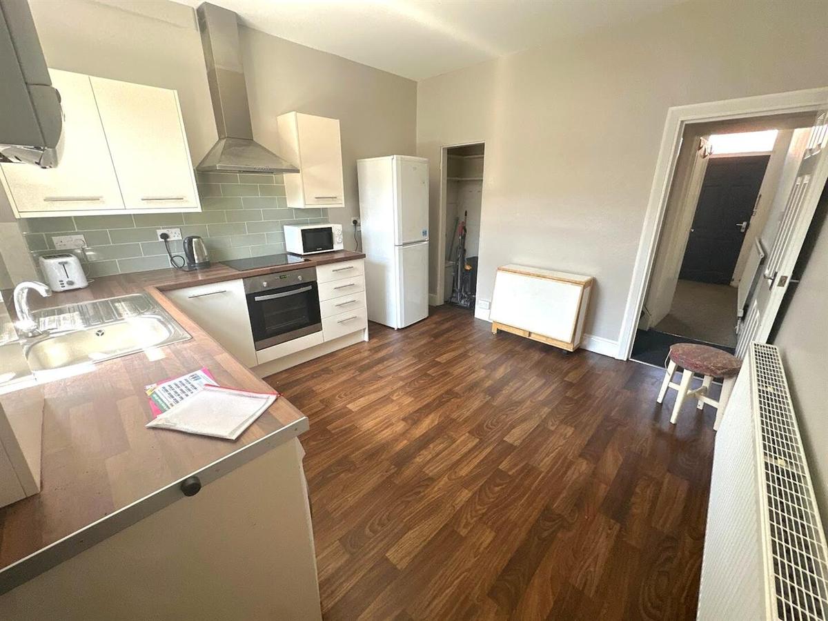 2 bedroom house for rent Neill Road Sheffield, S11 8QJ | UniHomes