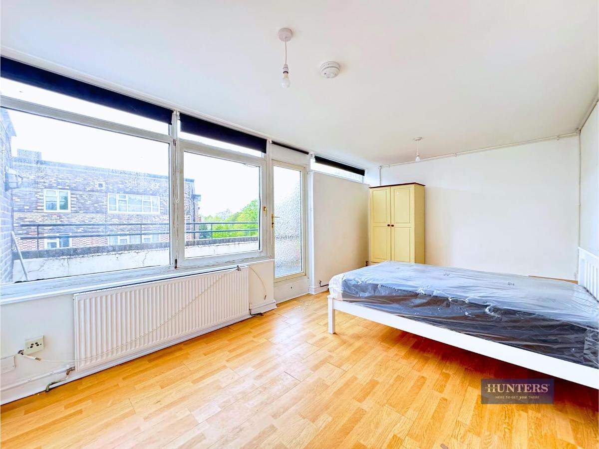 3 bedroom apartment for rent Broxwood Way, London, NW8 7QJ | UniHomes