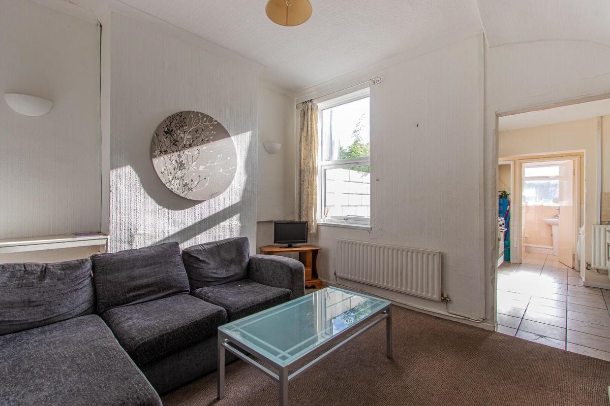 4 bedroom house for rent Glenroy Street, Cardiff, CF24 3LA | UniHomes