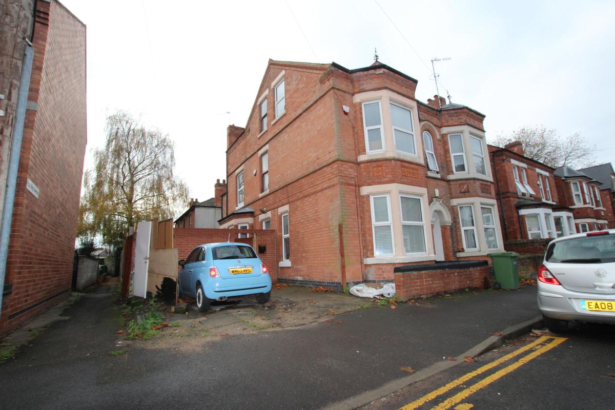 6 bedroom house for rent Gregory Avenue, Nottingham, NG7 2EQ | UniHomes