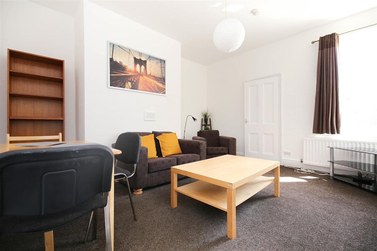 3 bedroom apartment for rent Ashleigh Grove, Newcastle, NE2 3DL | UniHomes