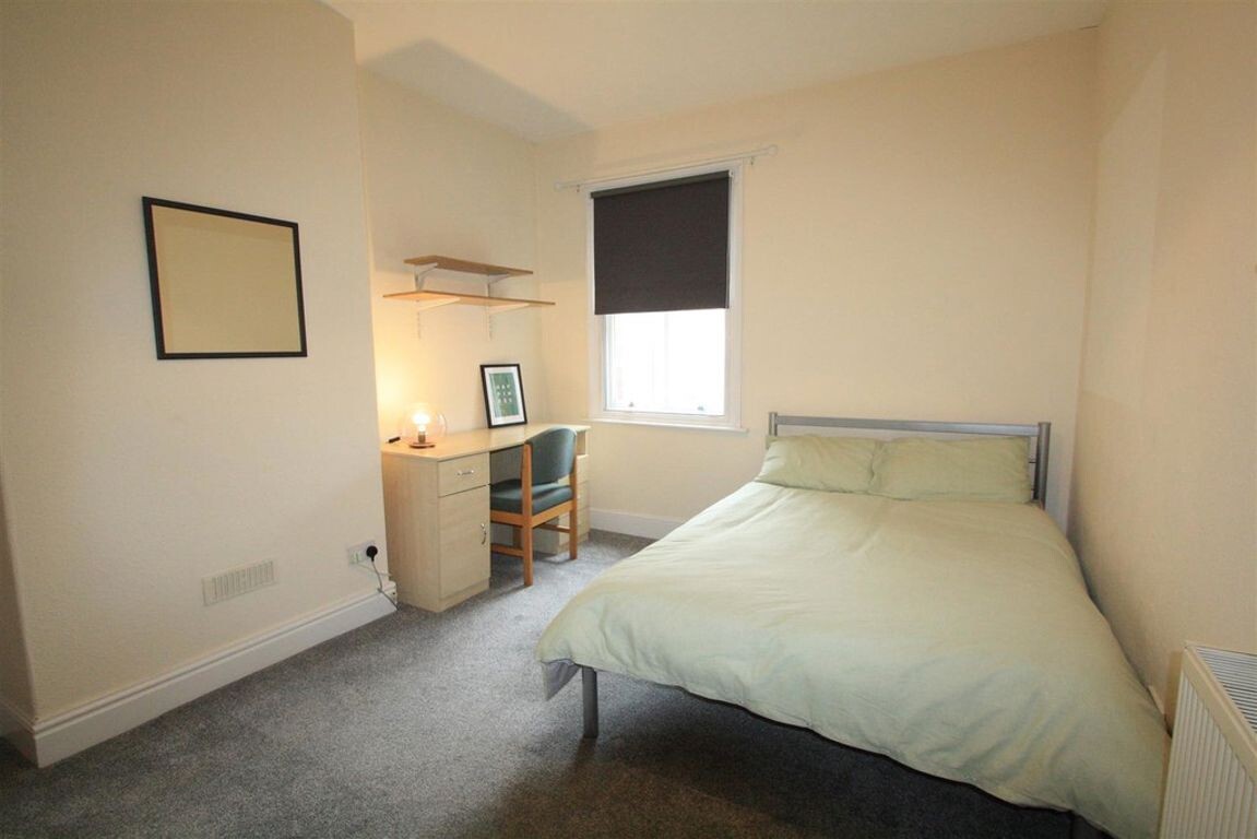 6 bedroom house for rent Magdalen Road Exeter, EX2 4TF | UniHomes