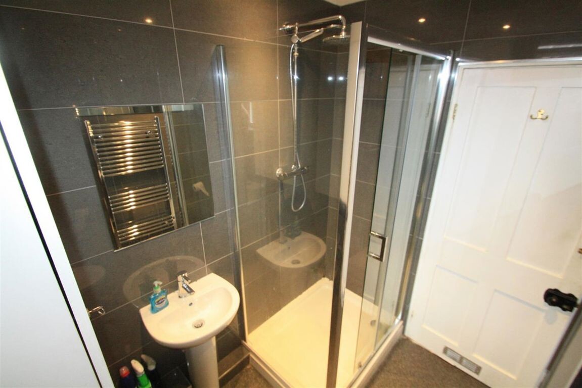 6 bedroom house for rent Magdalen Road Exeter, EX2 4TF | UniHomes