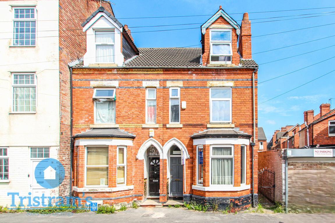 4 bedroom house for rent Foxhall Road Nottingham, NG7 6LH | UniHomes