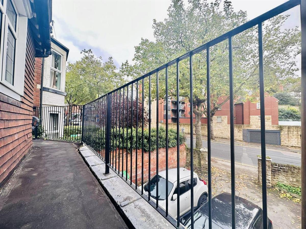 2 bedroom apartment for rent Derby Road Nottingham, NG7 1NX | UniHomes