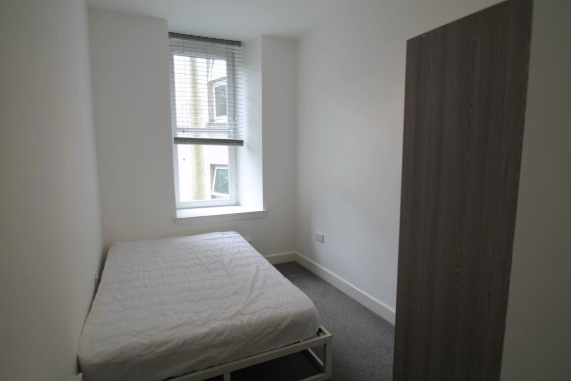 2 bedroom house for rent Flat Garland Place Dundee, DD3 6HE | UniHomes