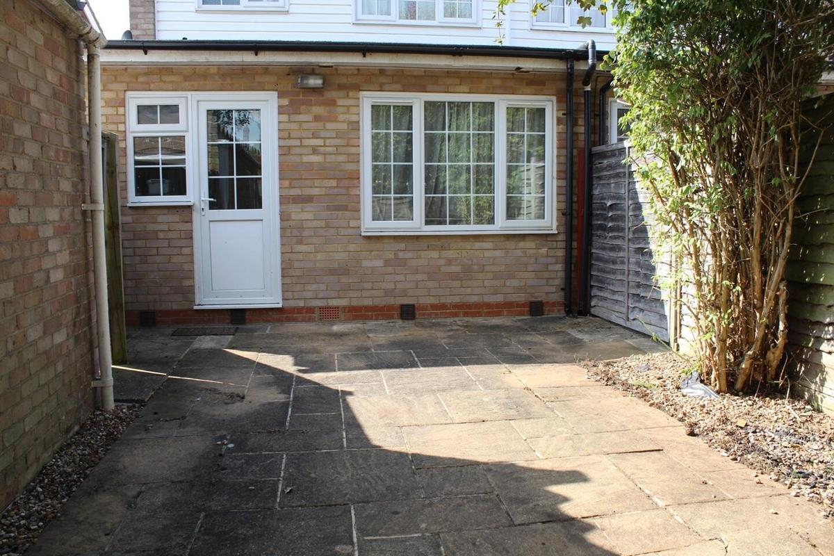 5 bedroom house for rent Southway, Surrey, GU2 8DA | UniHomes