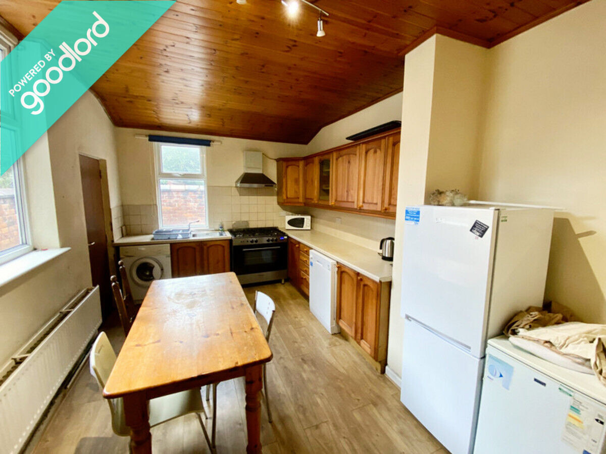 4 bedroom house for rent Platt Lane Fallowfield, Manchester, M14 7DE ...