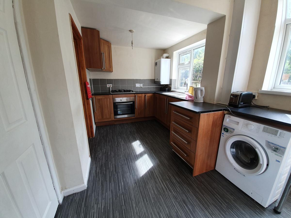5 bedroom house for rent St. Helens Road Leamington Spa, CV31 3QF ...