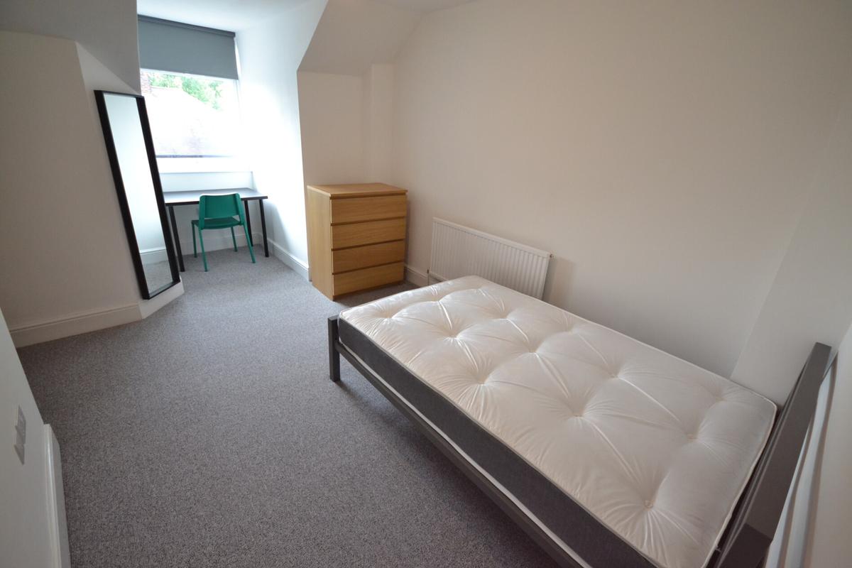 4 bedroom house for rent Windmill Lane, Nottingham, NG2 4QB | UniHomes