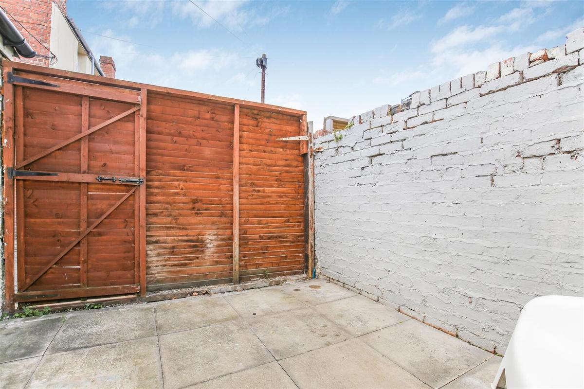 5 bedroom house for rent Chillingham Road, Newcastle, NE6 5XL | UniHomes