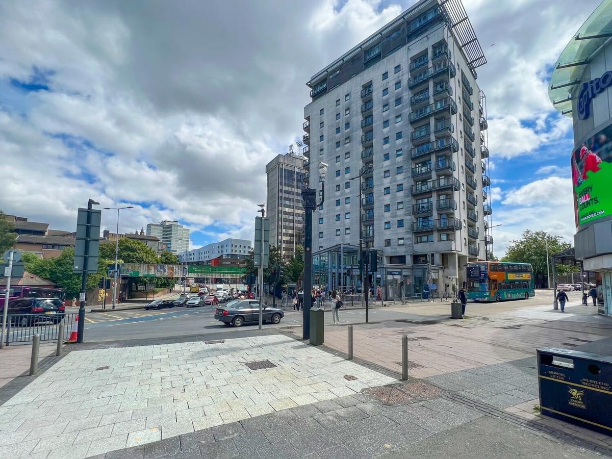 2 bedroom apartment for rent The Aspect, Cardiff, CF10 2GP | UniHomes