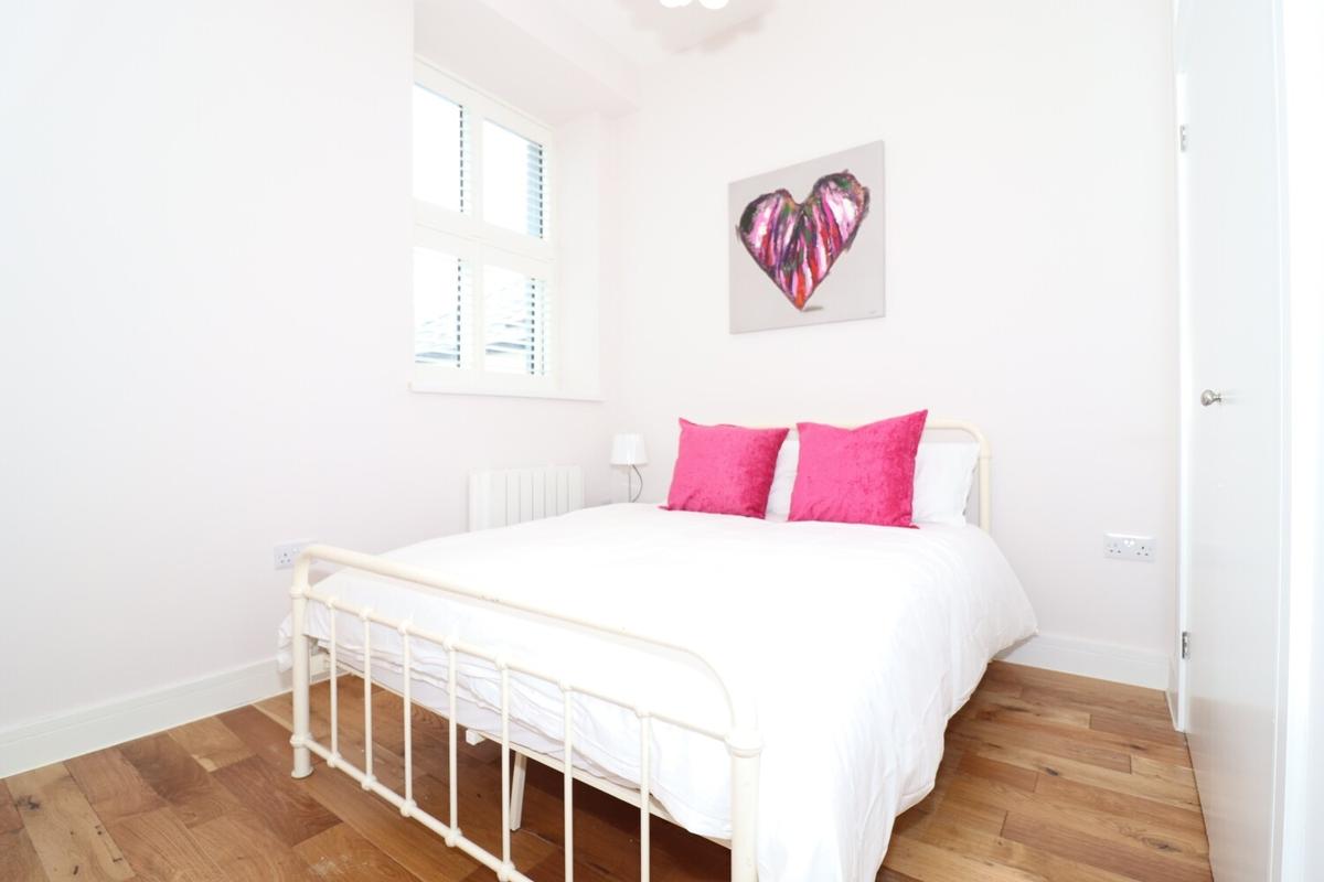 2 bedroom apartment for rent Howard Gardens, Cardiff, CF24 0EF | UniHomes