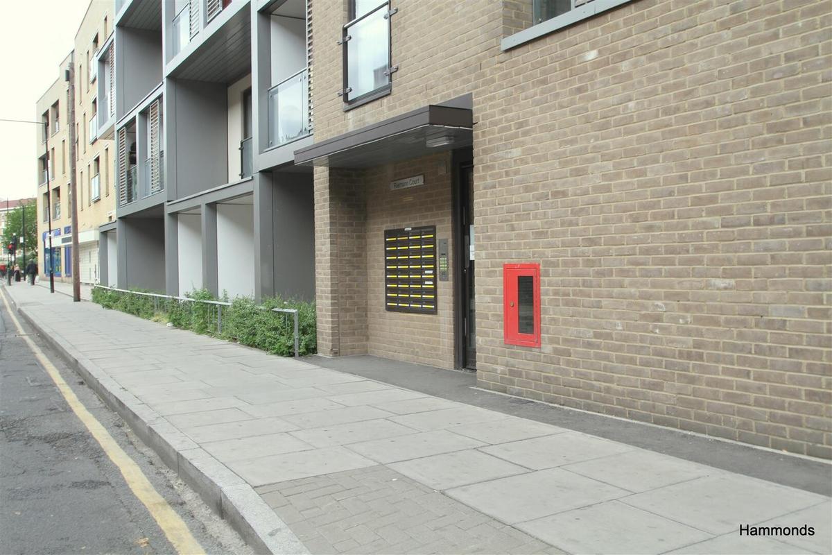 2 bedroom apartment for rent Bow Common Lane London, E3 4FU | UniHomes
