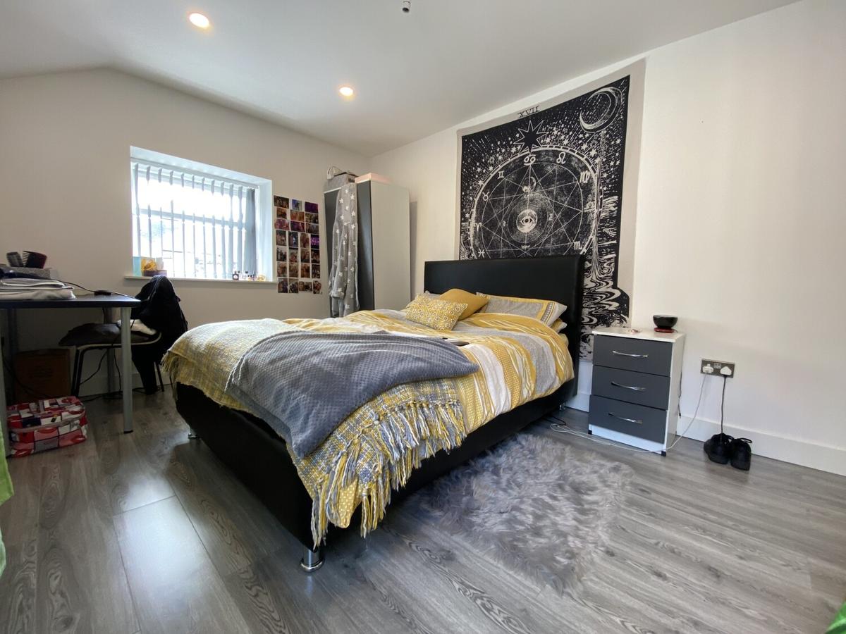 6 bedroom house for rent Cogan Terrace Cardiff, CF24 4AX | UniHomes