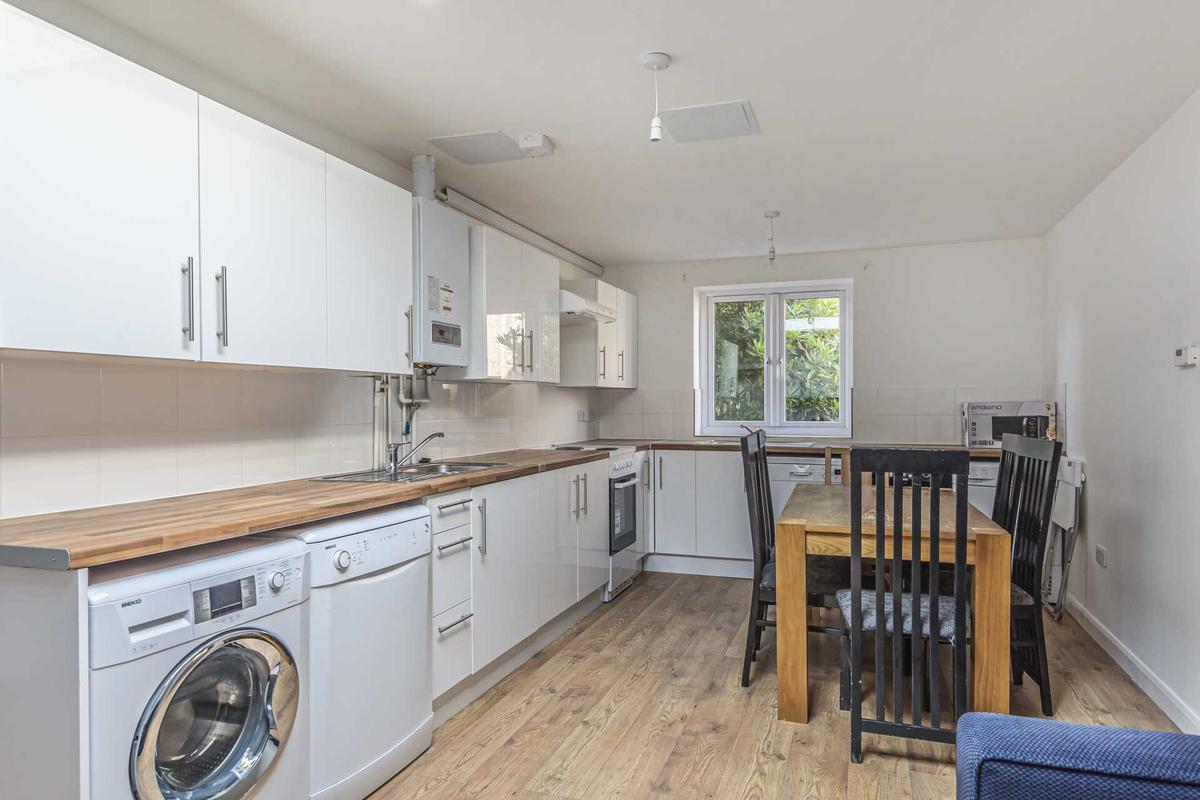 1 bedroom house for rent Southway, Surrey, GU2 8DJ | UniHomes