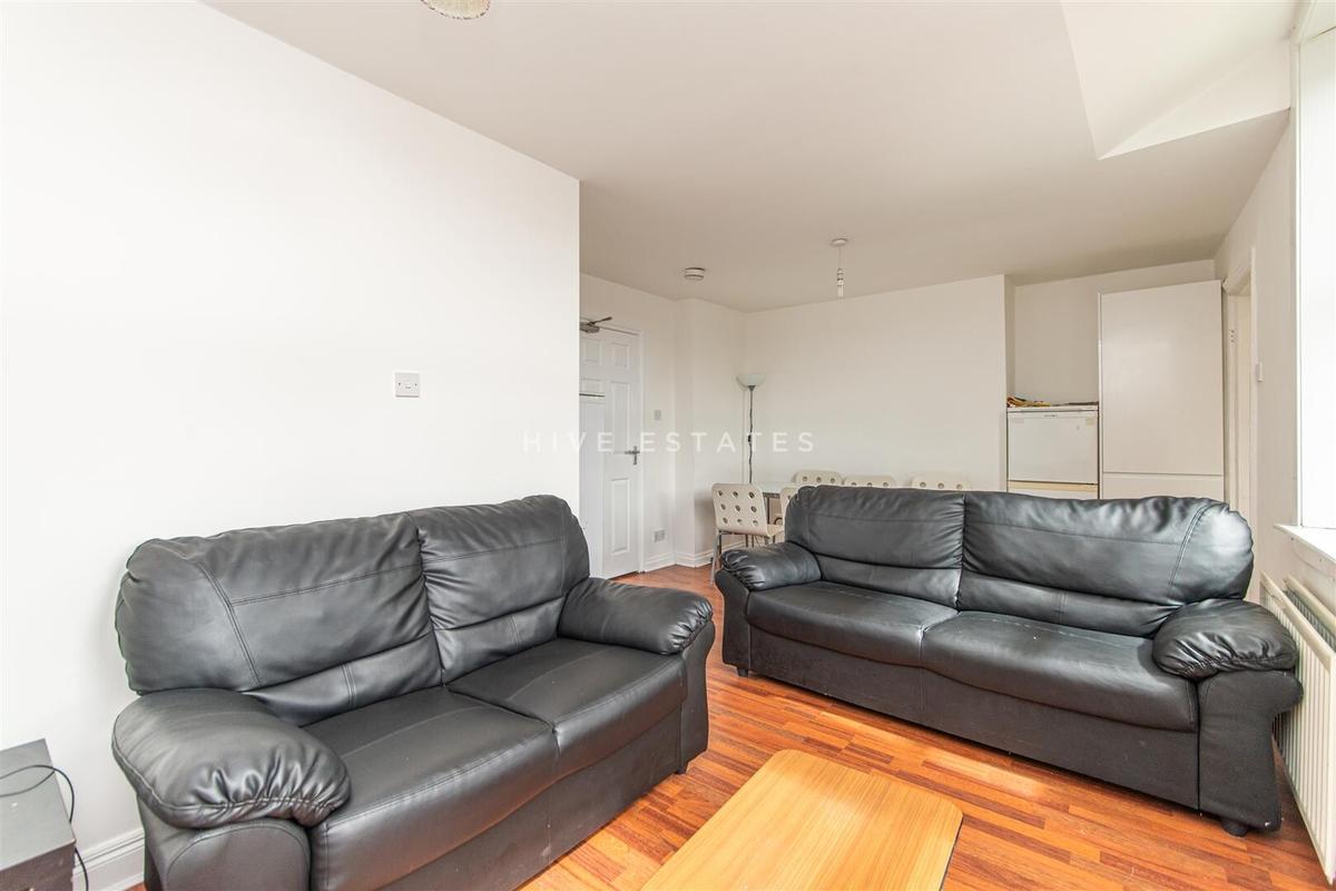 6 bedroom apartment for rent Helmsley Road Newcastle, NE2 1RD | UniHomes