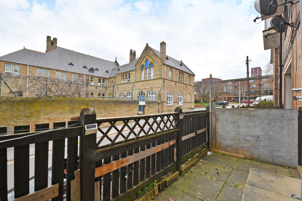 3 bedroom apartment for rent Netherthorpe Street Sheffield, S3 7JB ...