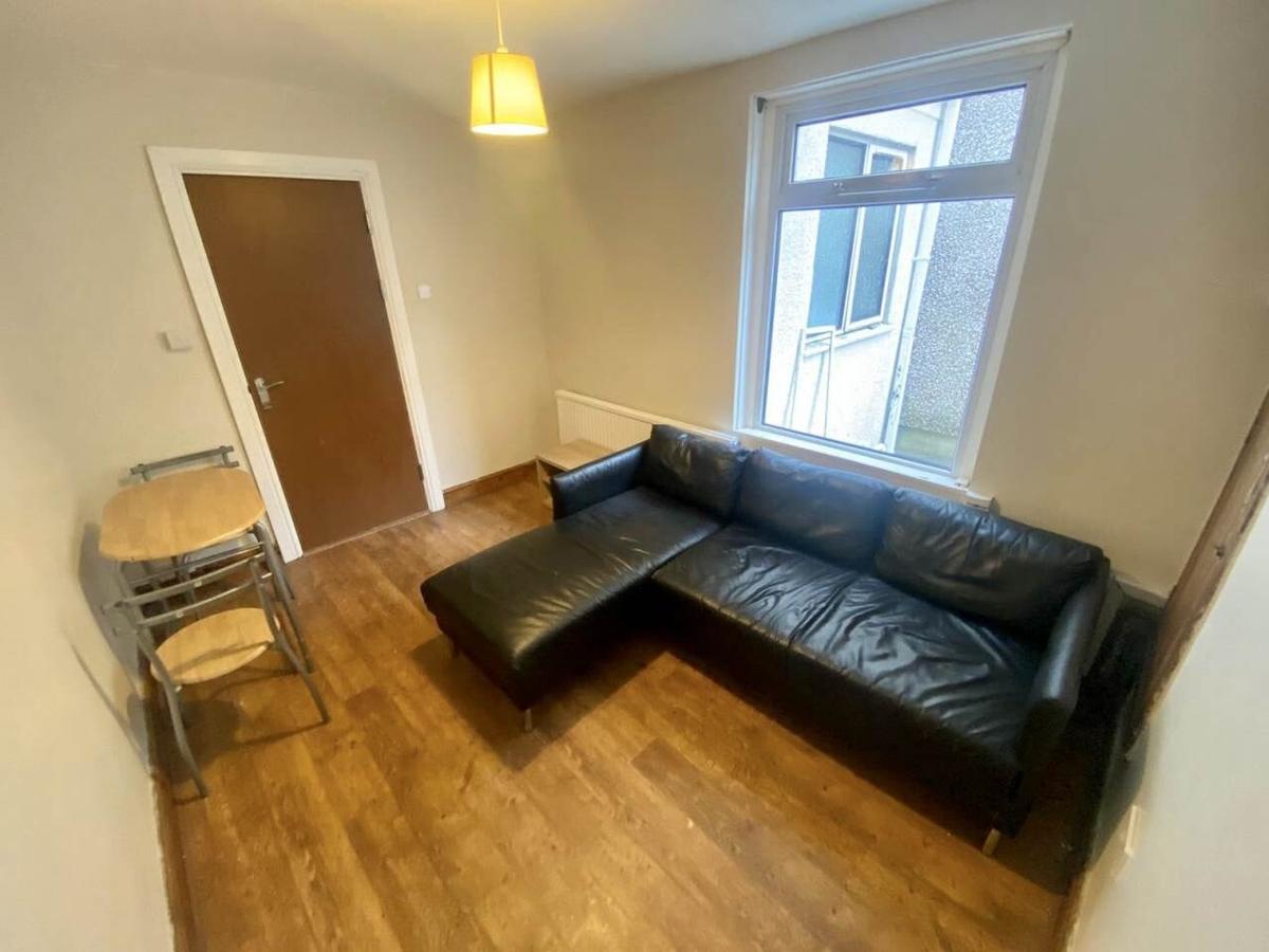 4 bedroom house for rent Rhyddings Park Road, Brynmill, Swansea, SA2 ...