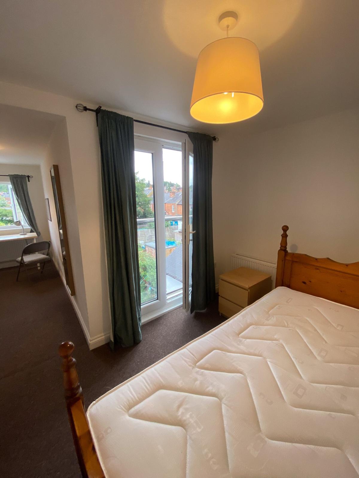 6 bedroom house for rent Addington Road Reading, RG1 5PX | UniHomes