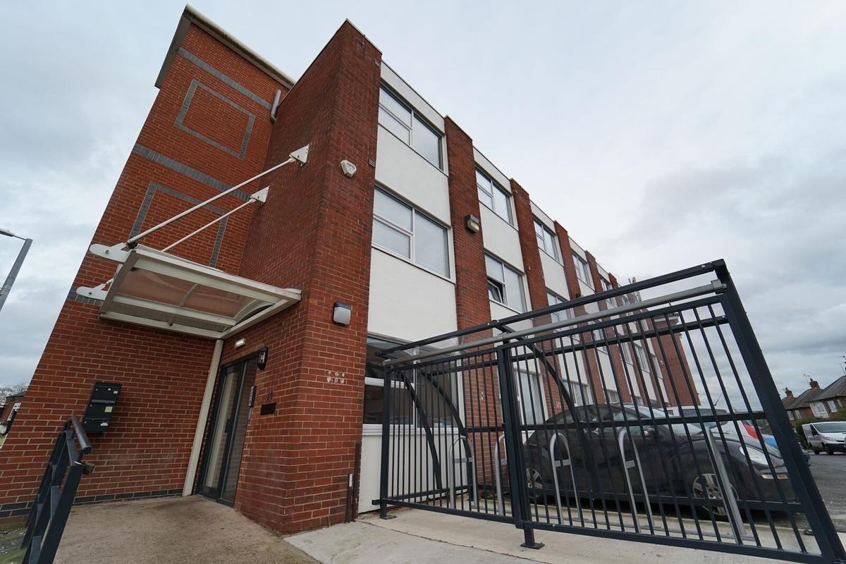 1 bedroom house for rent 10 Middle Street Nottingham, NG9 1FX | UniHomes