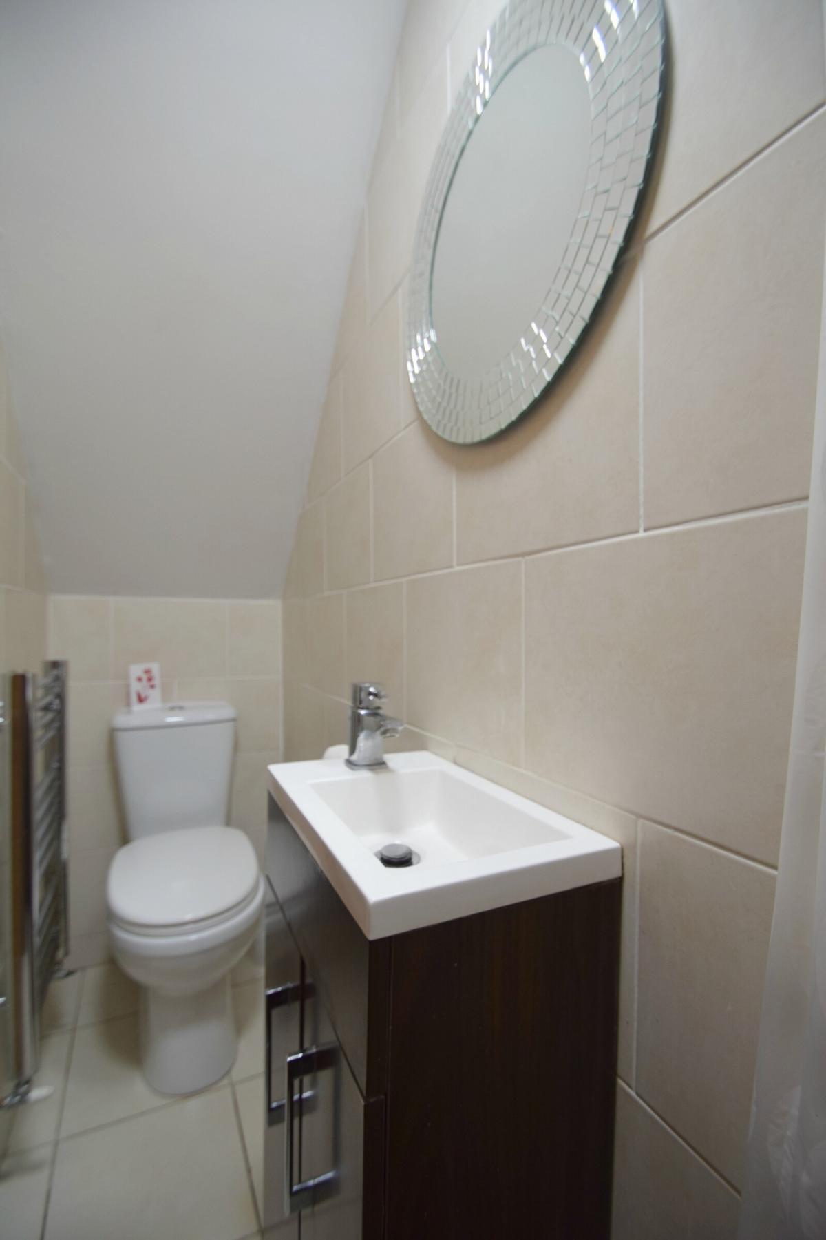 6 bedroom house for rent Harriet Street, Cardiff, CF24 4BW | UniHomes