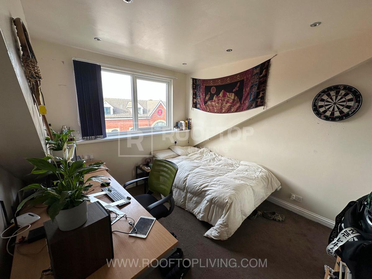 6 bedroom house for rent Queens Road, Leeds, LS6 1HU | UniHomes