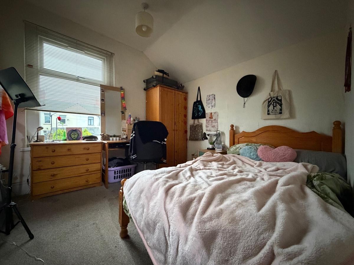 5 bedroom house for rent Lisvane Street Cardiff, CF24 4LL | UniHomes