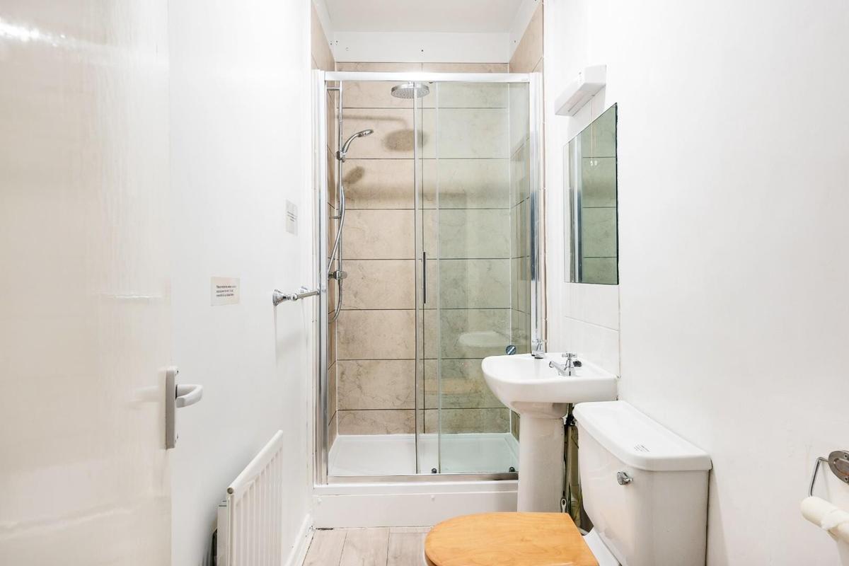 5 bedroom house for rent Shaftesbury Road Bath, BA2 3LQ | UniHomes