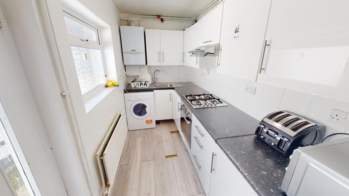 5 bedroom house for rent Portland Road Nottingham, NG7 4GN | UniHomes