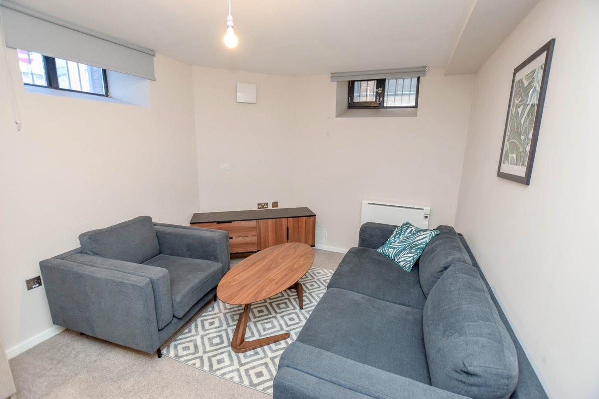 2 bedroom house for rent Spinners Mill Manchester, M4 5FZ | UniHomes