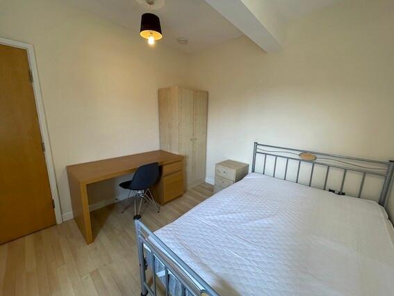 3 bedroom apartment for rent Edric House, The Rushes, Loughborough ...