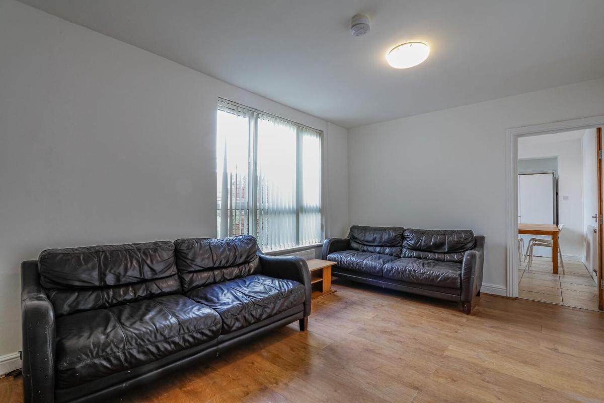 8 bedroom house for rent Colum Road, Cardiff, CF10 3EH | UniHomes