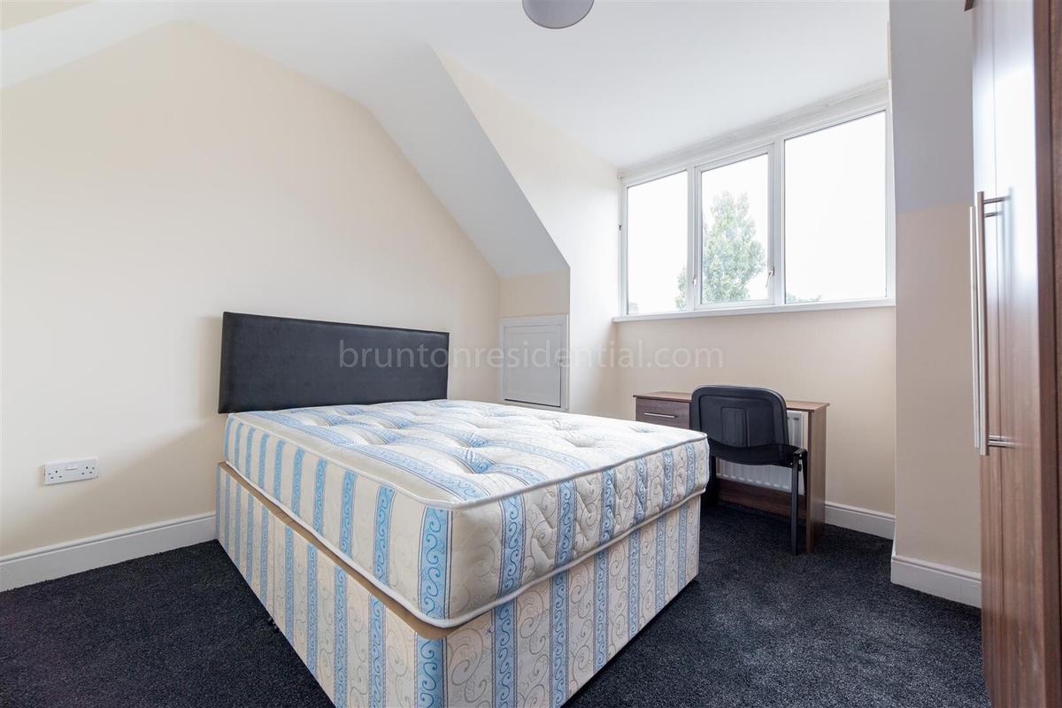 4 bedroom apartment for rent Coast Road Newcastle, NE7 7RN | UniHomes