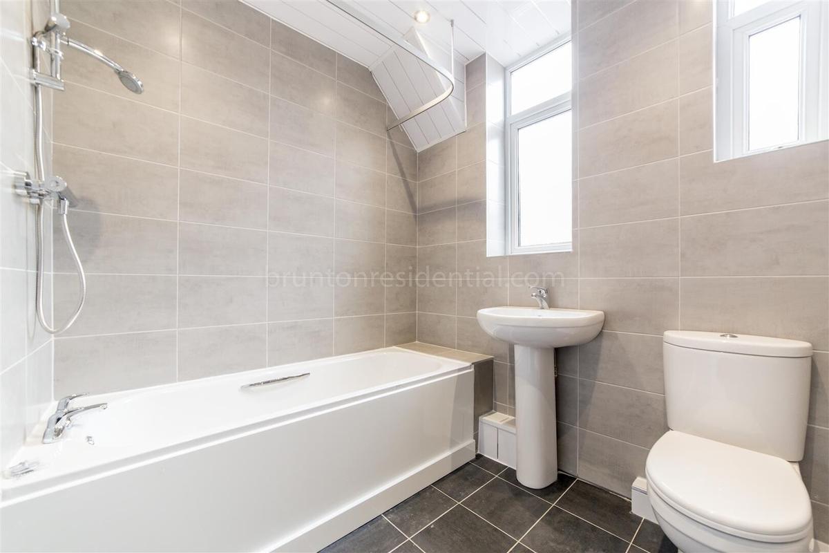 4 bedroom apartment for rent Coast Road Newcastle, NE7 7RN | UniHomes