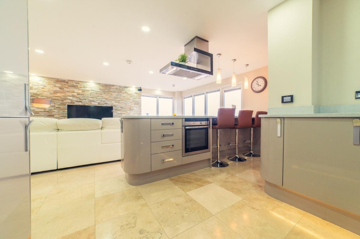 3 bedroom house for rent Picton, Victoria Wharf, Cardiff, CF11 0SG ...