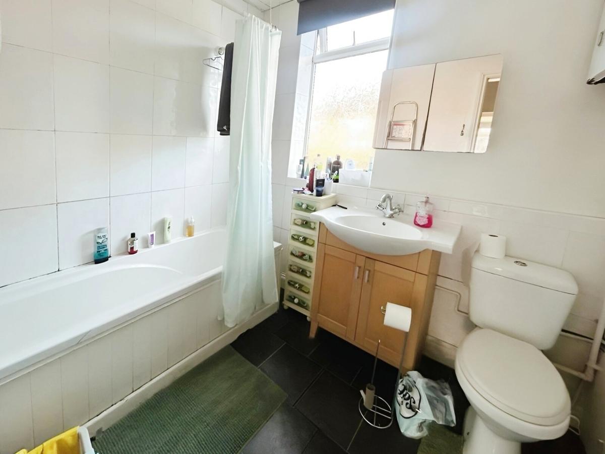 4 bedroom house for rent Kathleen Grove, Manchester, M14 5GY | UniHomes