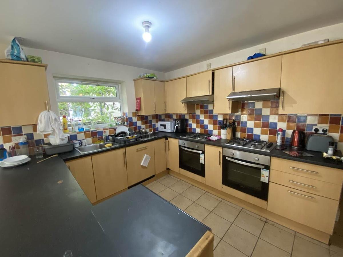 7 bedroom house for rent Wyeverne Road Cardiff, CF24 4BG | UniHomes