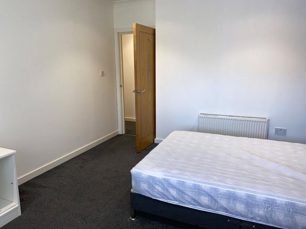 4 bedroom apartment for rent London Road Southampton, SO15 2AD | UniHomes