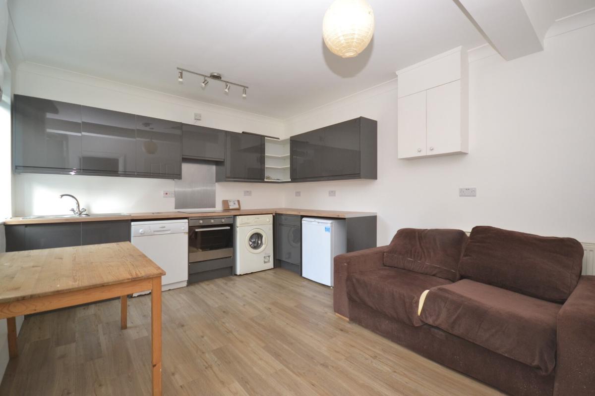 5 bedroom house for rent Riley Road, Brighton, BN2 4AG | UniHomes