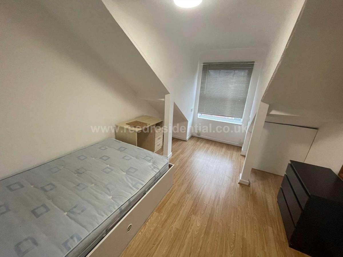 6 bedroom house for rent Frederick Grove Lenton, Nottingham, NG7 1SG ...