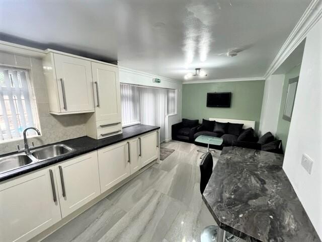 6 bedroom house for rent Quinton Road, Birmingham, B17 0PY | UniHomes