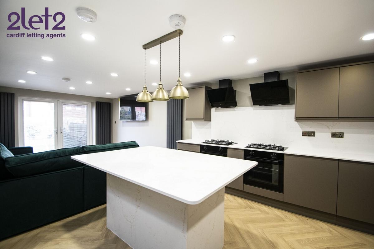 8 bedroom house for rent Miskin Street Cardiff, CF24 4AS | UniHomes