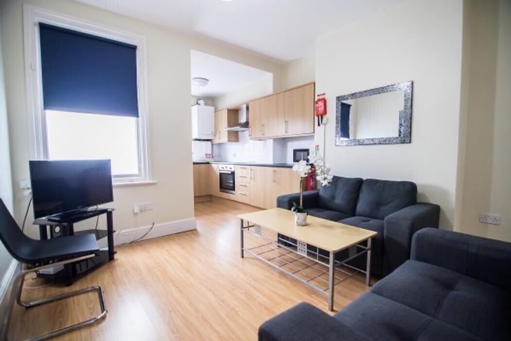 3 bedroom house for rent Peveril Road Sheffield, S11 7AQ | UniHomes