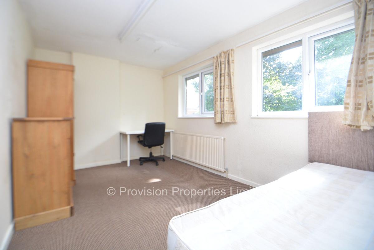 4 bedroom house for rent Well Close Rise Leeds Leeds, LS2 9ET | UniHomes