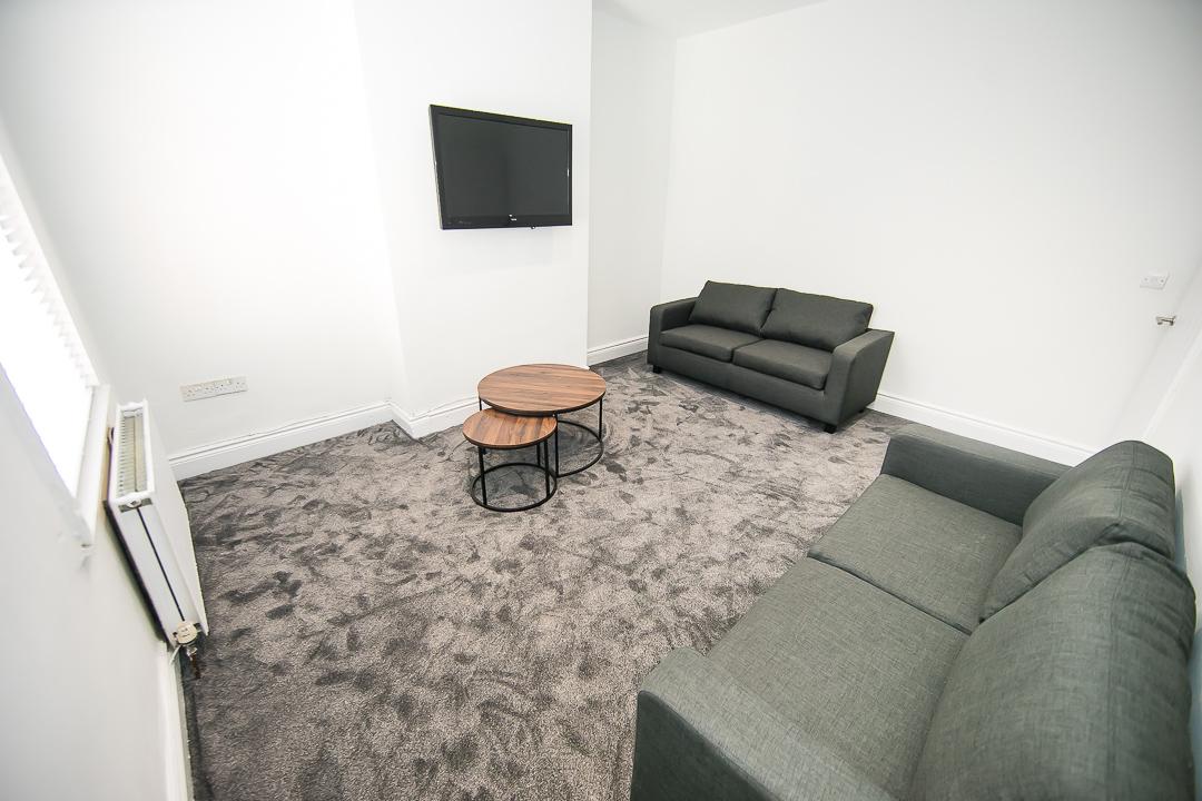 5 bedroom house for rent Manor Drive, Leeds, LS6 1DE | UniHomes