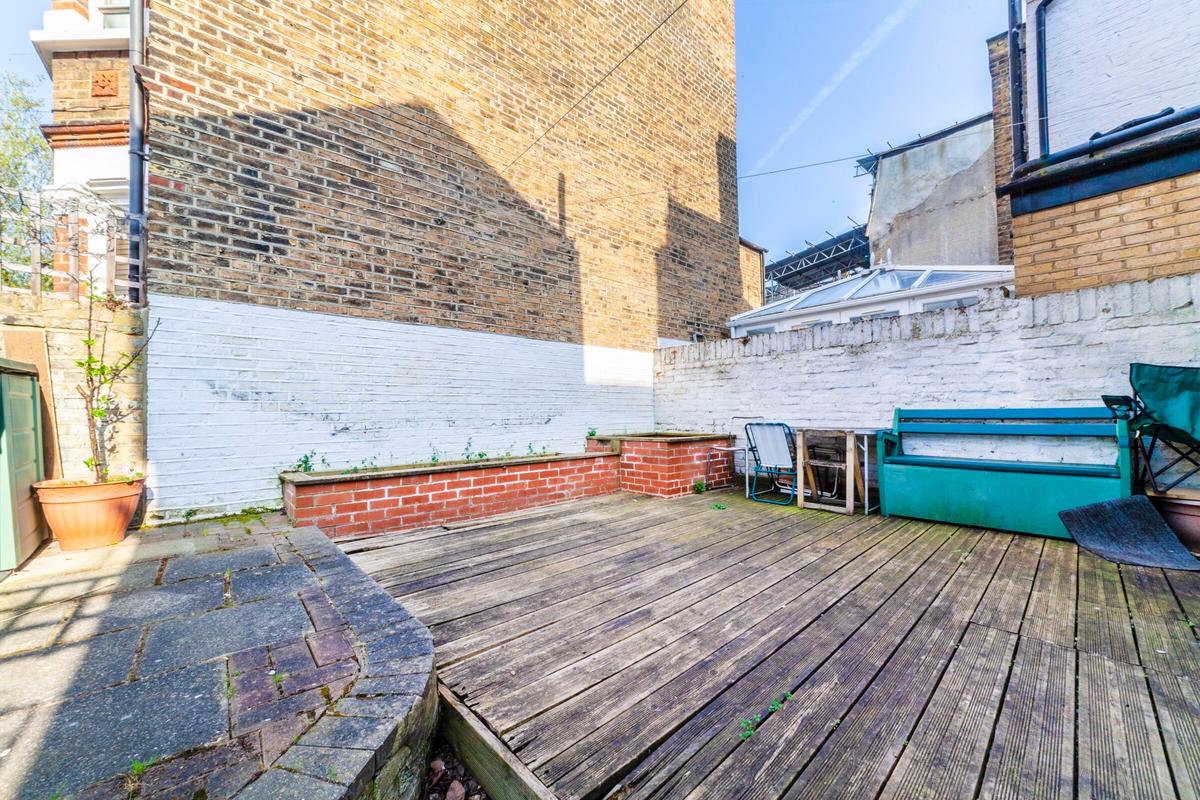 6 bedroom house for rent Margravine Road London, W6 8HH | UniHomes