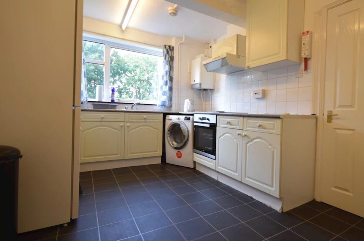 3 bedroom house for rent Stockbreach Close, Hertfordshire, AL10 0BA ...