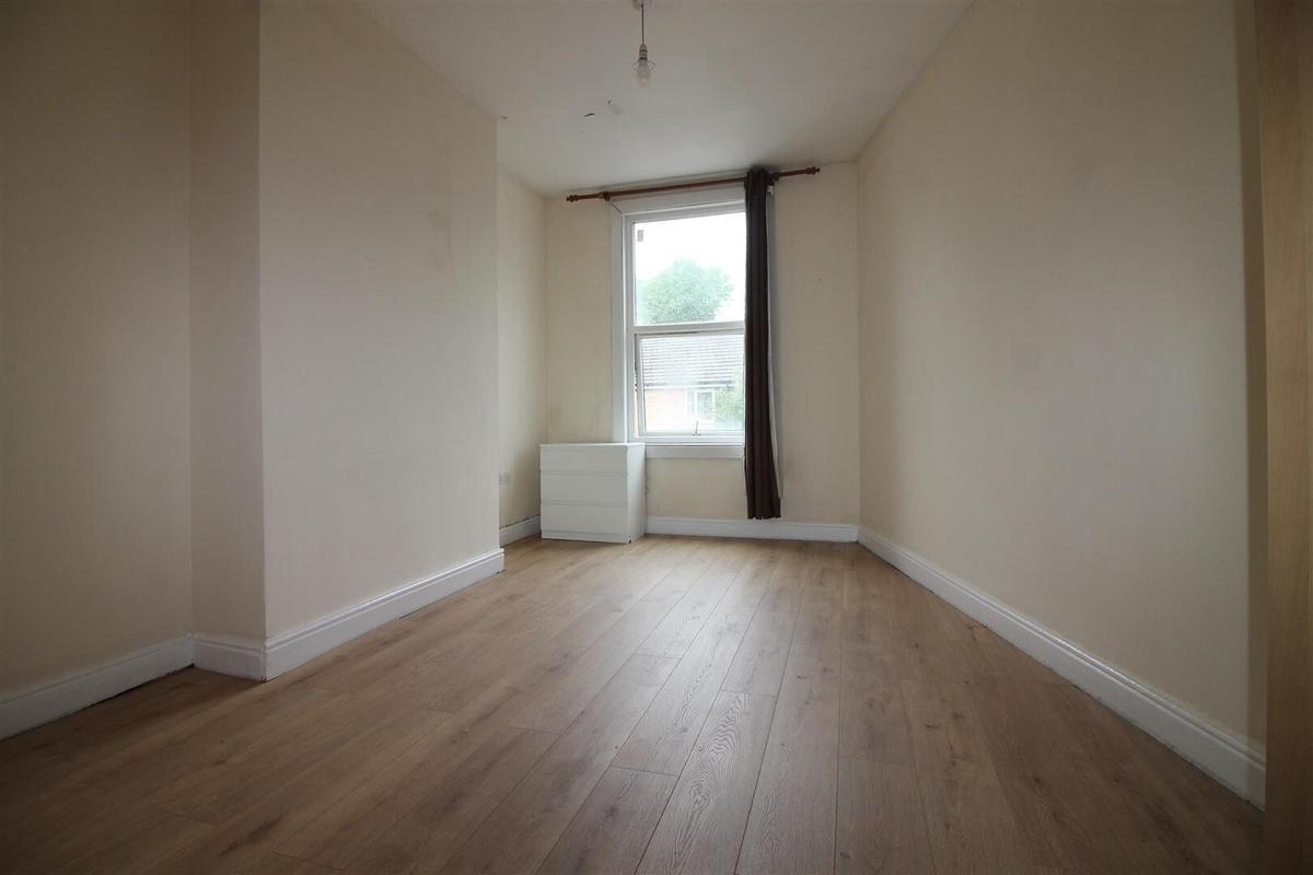 4 bedroom house for rent Delph Lane Leeds, LS6 2HQ | UniHomes